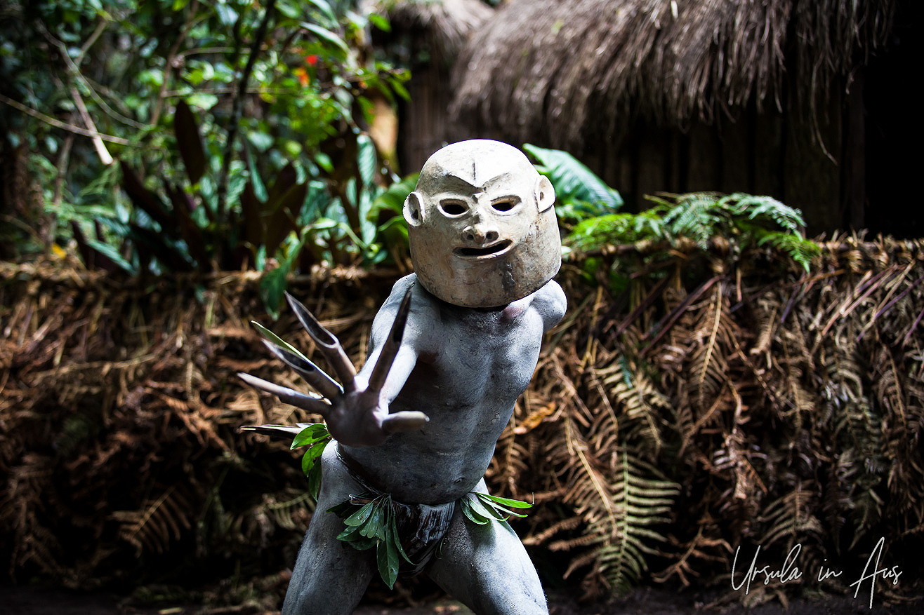 The Asaro Mudmen of Papua New Guinea, Paiya Village, Western Highlands ...