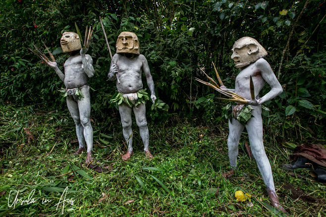 The Asaro Mudmen of Papua New Guinea, Paiya Village, Western Highlands ...
