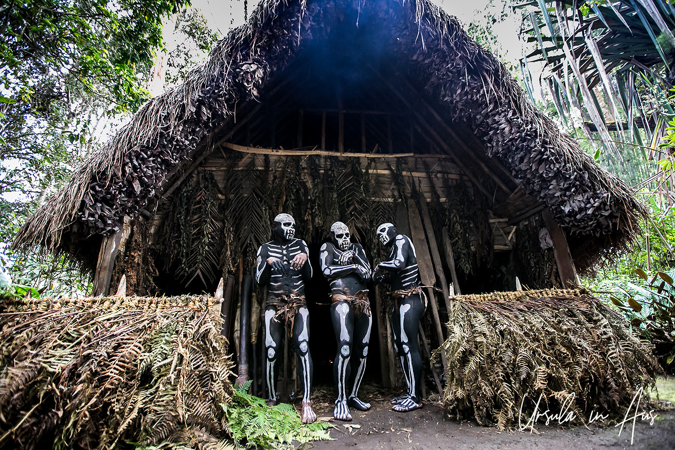 Skeleton Men of the Bugamo Tribe, Chimbu Province – Papua New Guinea ...