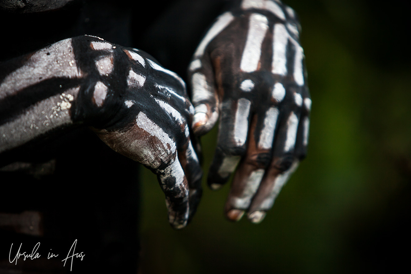 Skeleton Men of the Bugamo Tribe, Chimbu Province – Papua New Guinea ...