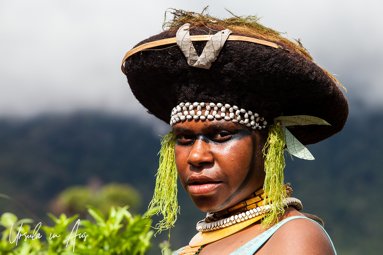 Engan Women of Papua New Guinea | Ursula's Weekly Wanders