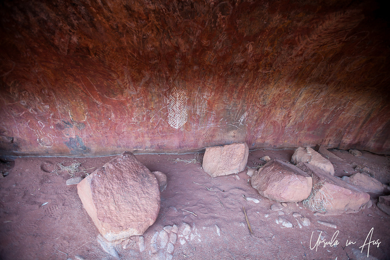 A Walk Around the Rock: Uluru Base Walk, NT Australia » Ursula's Weekly ...