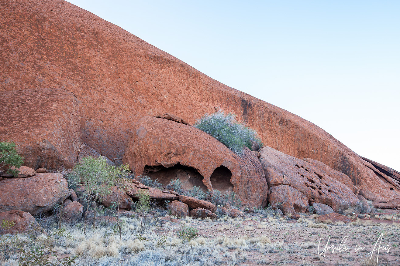 A Walk Around the Rock: Uluru Base Walk, NT Australia » Ursula's Weekly Wanders