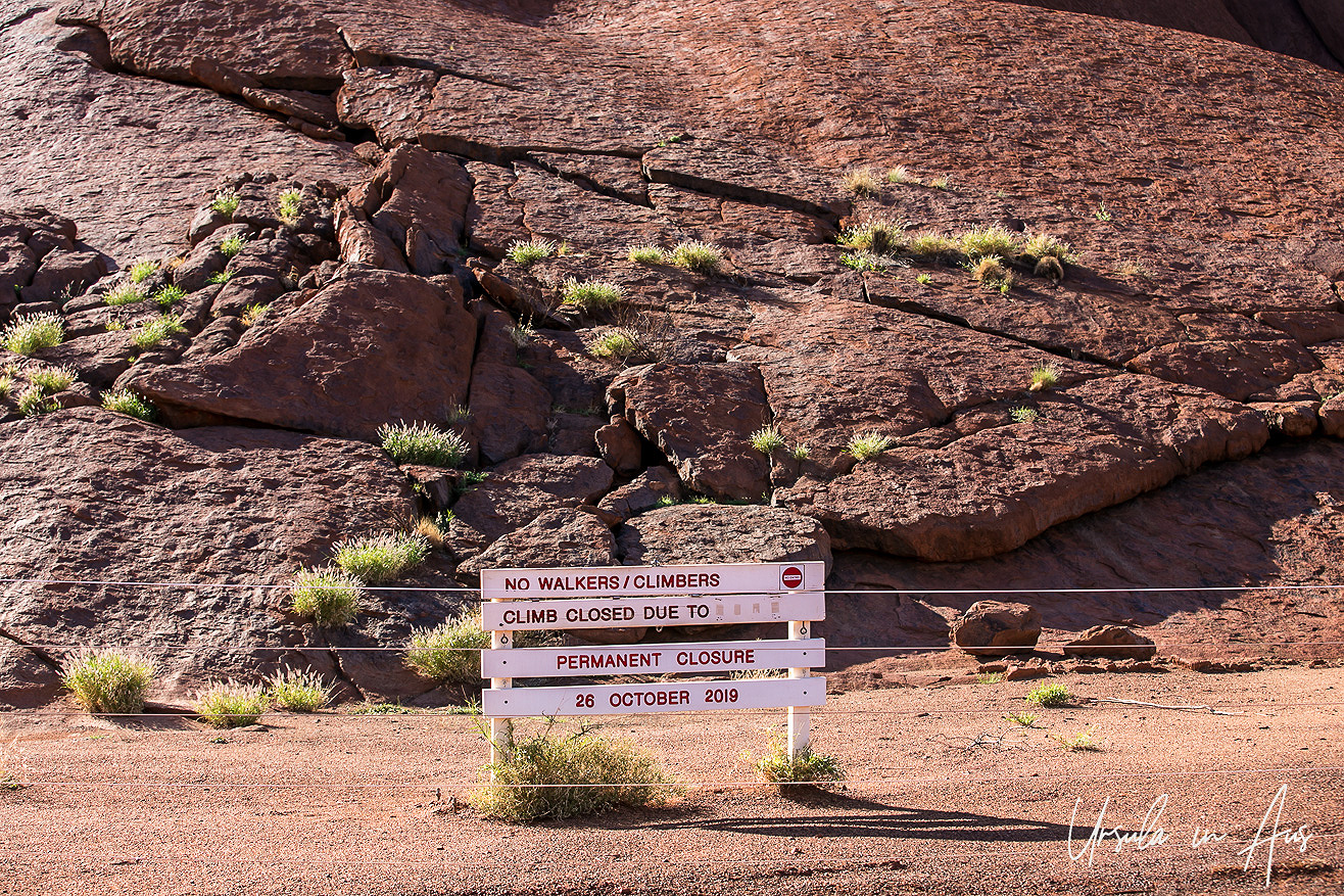 A Walk Around the Rock: Uluru Base Walk, NT Australia » Ursula's Weekly ...