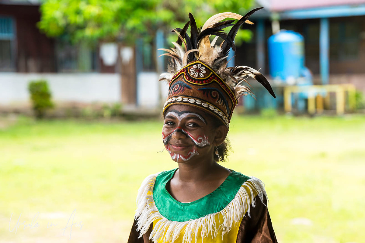 Kwatisore Bay and Village, Cenderawasih Bay, Papua, Indonesia » Ursula ...